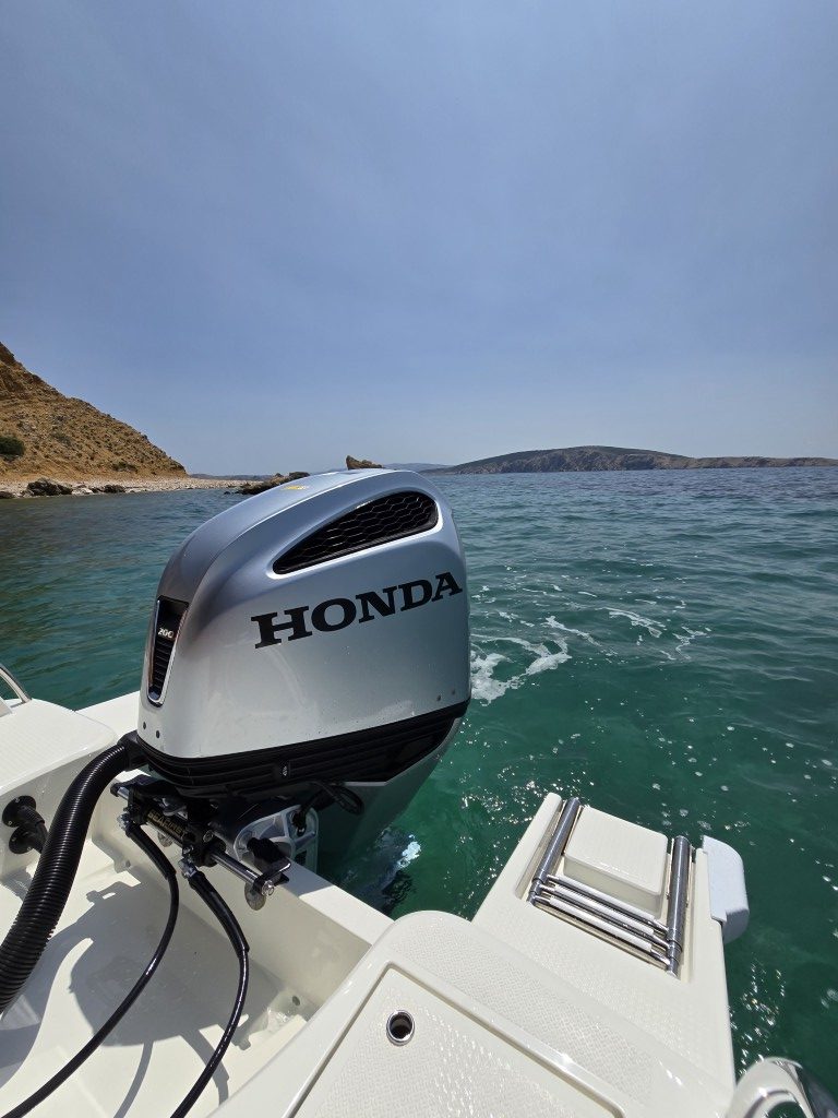 Atlantic Marine 700 OPEN - Regula rent a boat Baška